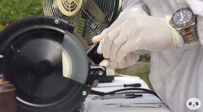 How to Make World’s First Round Apple Watch, Explained in Hilarious Video