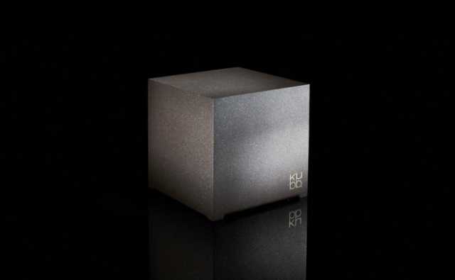 Wood Kubb Is A Computer Made of Wood That Runs On Linux And Windows