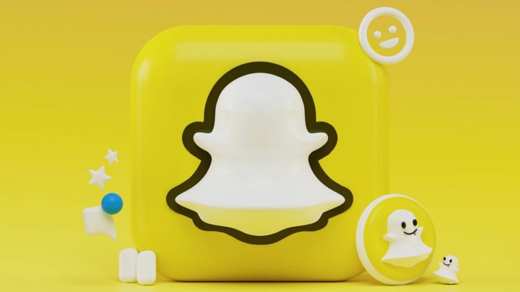 Here's How To Send GIFs On Snapchat & Spice Up Your Chats Here's How To Send GIFs On Snapchat & Spice Up Your Chats