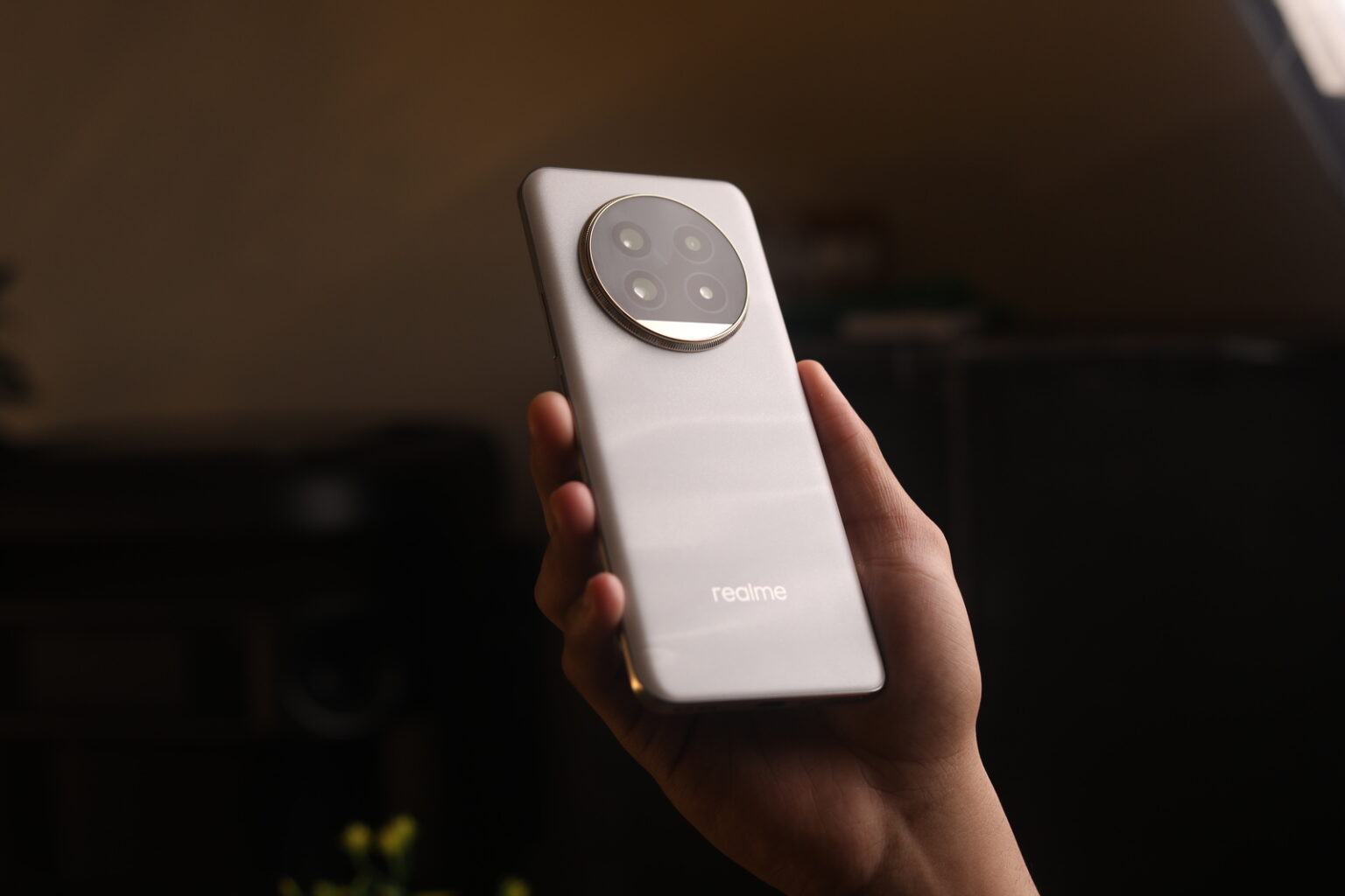 Realme 13 Pro+ Review: All In on the Cameras - Fossbytes