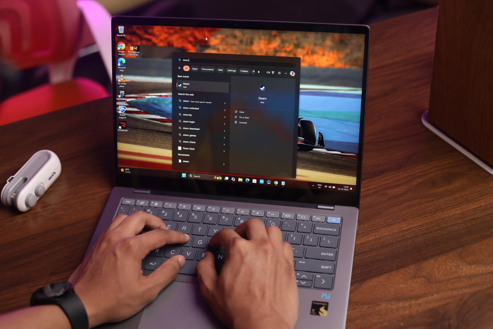 Hp Omnibook X Review Its Perfect Until Its Not Fossbytes