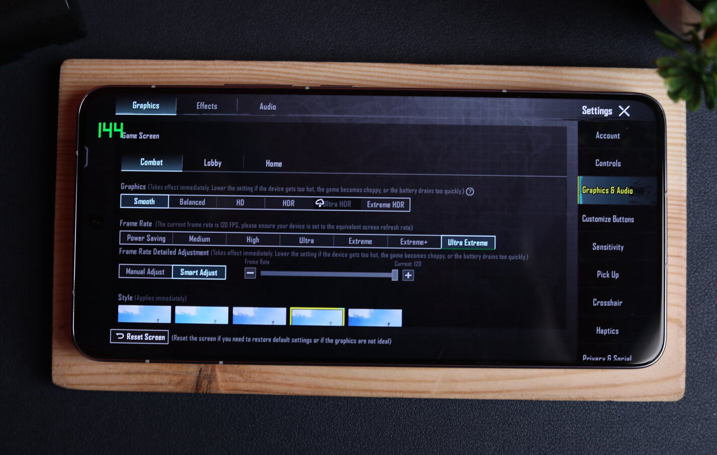 iQOO 13 Review: The No Nonsence Flagship Phone - Fossbytes