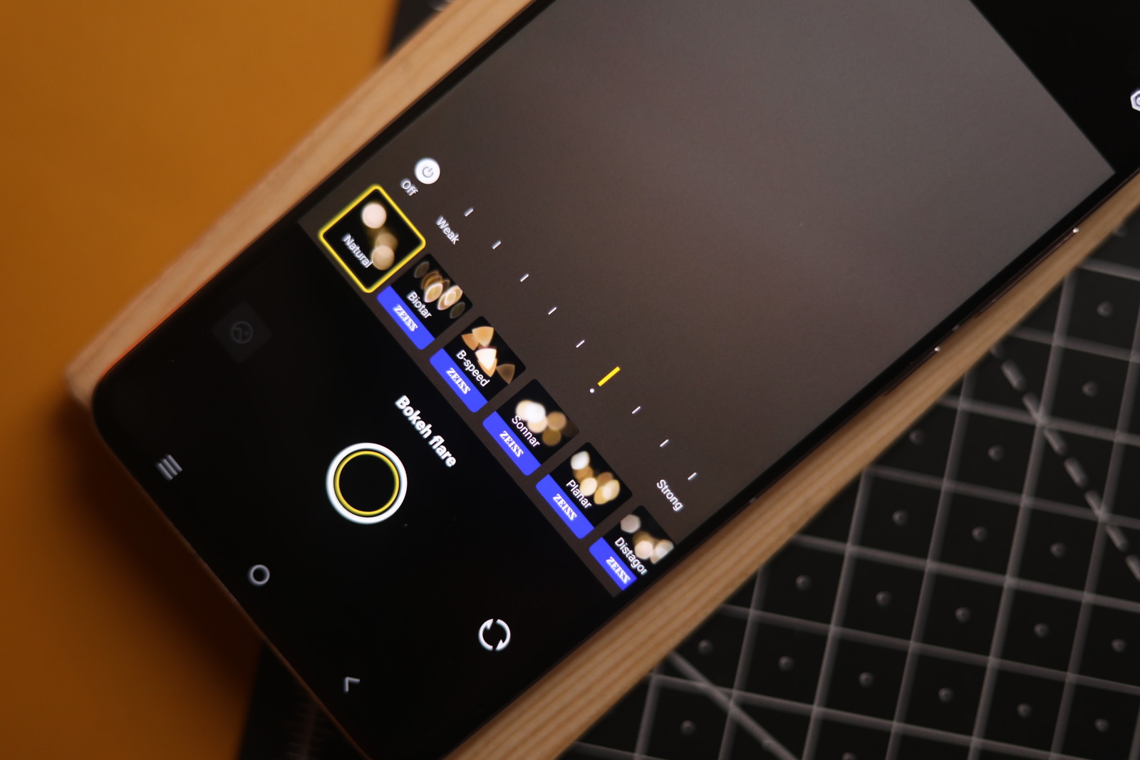 vivo X200 Pro Review: DSLR In Your Pocket! - Fossbytes