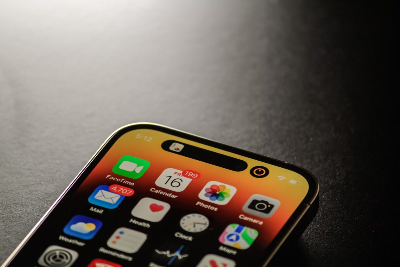iPhone Face ID Not Working? Fix it With These 5 Steps - Fossbytes